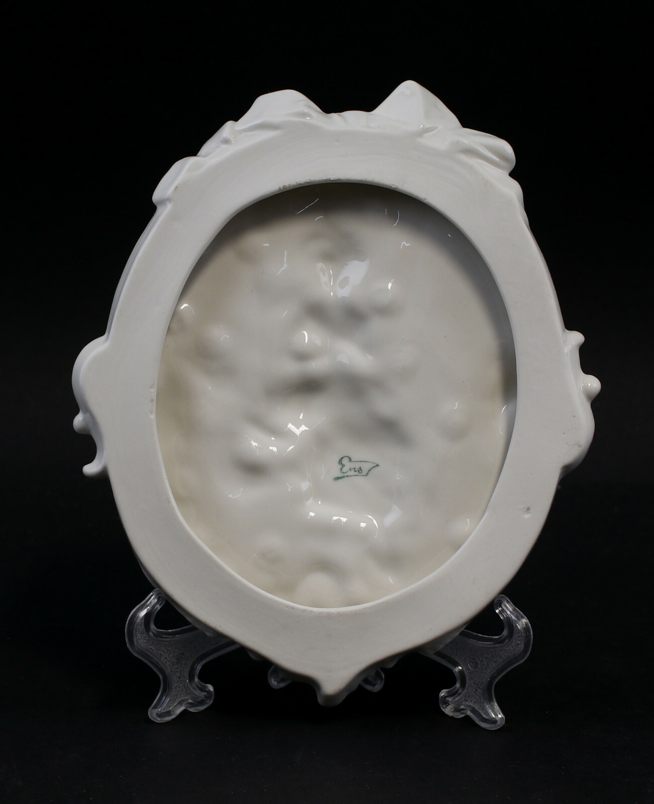 9959578 Ens Porcelain Wand-Relief-Platte Rokoko-Mädchen Rocking White ...