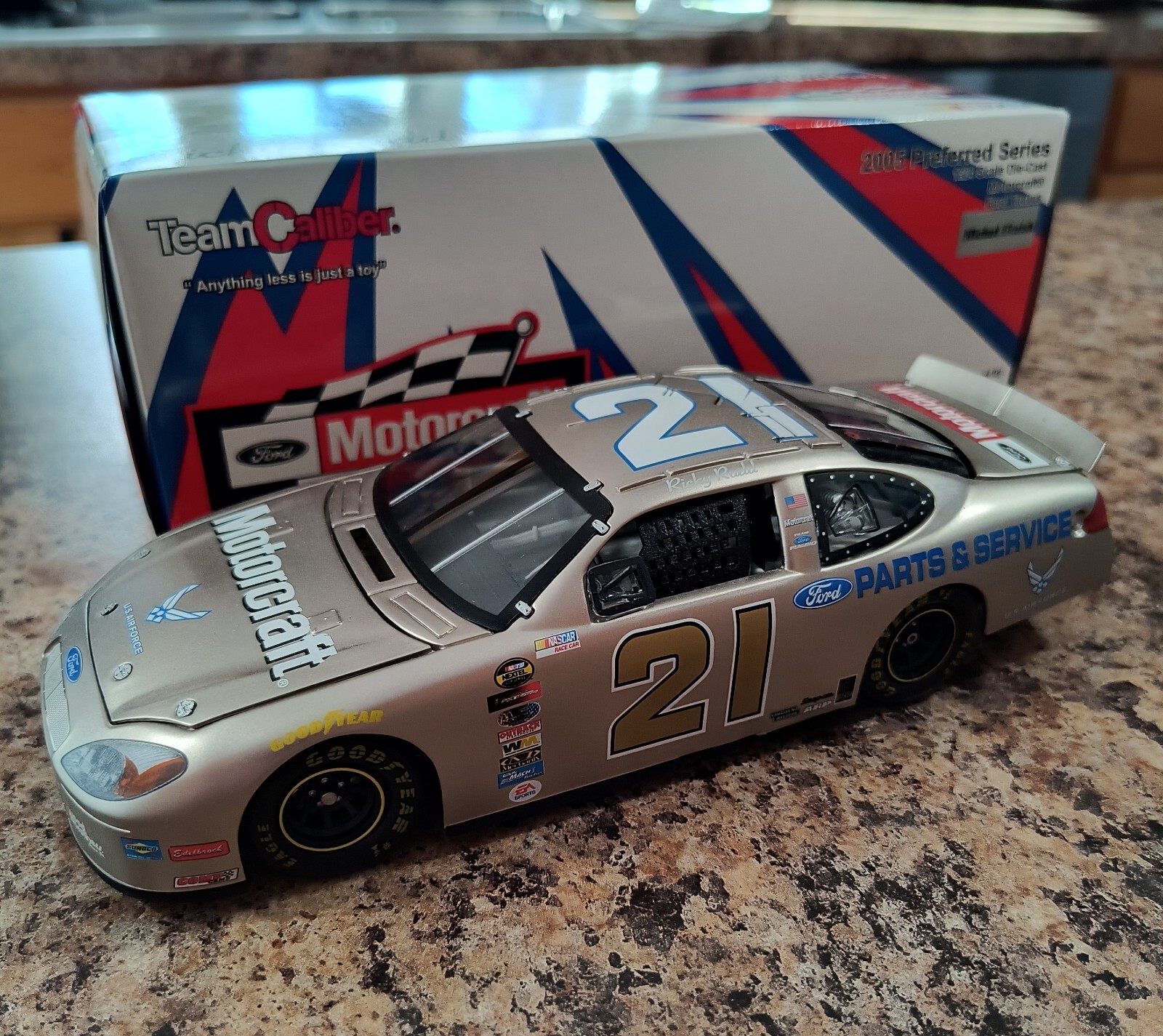 Motorcraft #21 Ricky Rudd / Elliott Sadler NASCAR Collection 1:24 Team ...