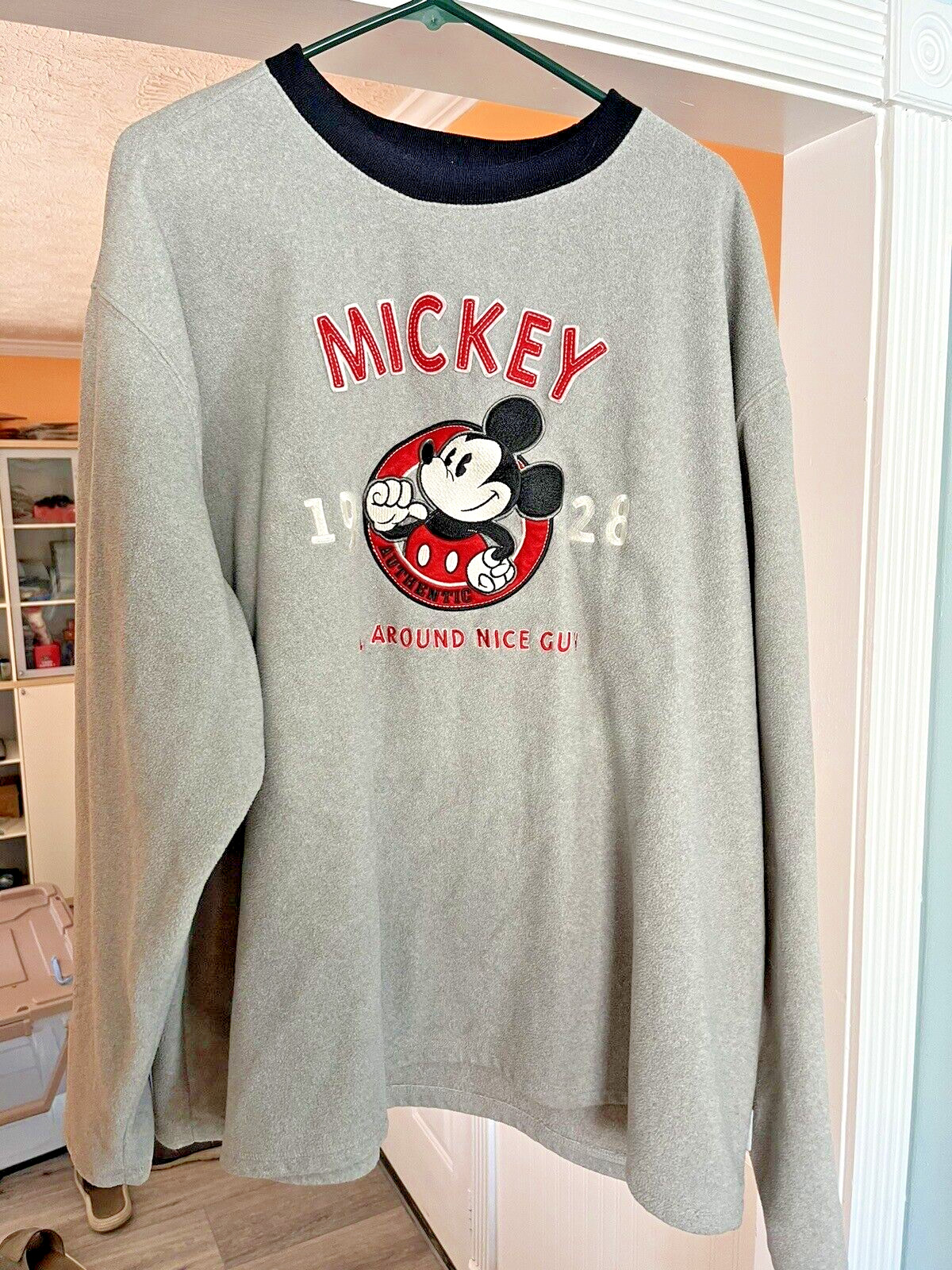 Vintage Disney Exclusive MICKEY MOUSE Gray Fleece Pul… - Gem