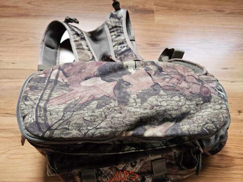 ALPS Outdoorz Big Bear EDGE Expandable Day Pack Camo Backpack Break Up ...