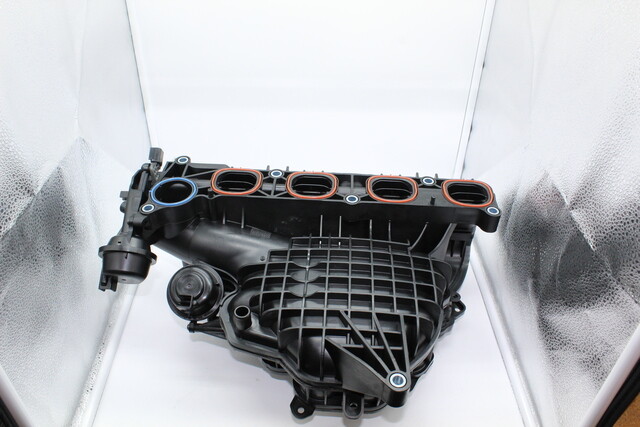 04m002 Intake Manifold Plenum 2010 Mazda 3 2.5 L53813100C for sale ...