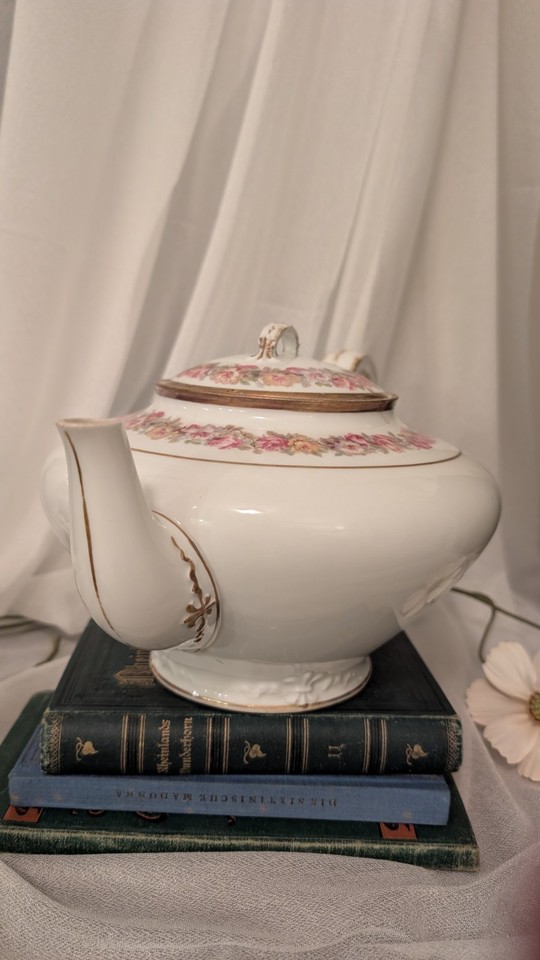 Vintage Limoges France Teapot – “Goa” Pattern – Hand Painted Gold Trim ...