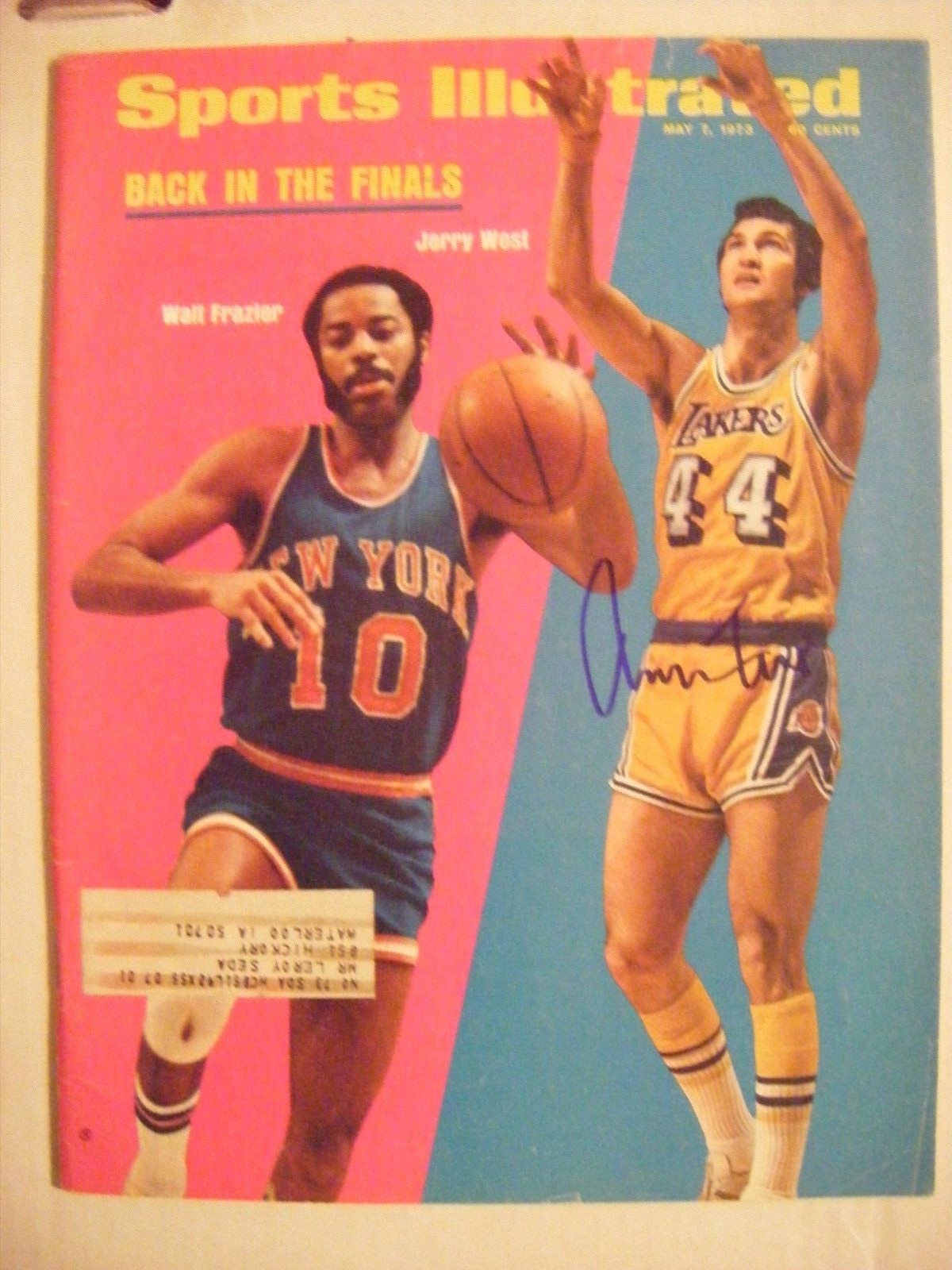 JERRY WEST signed LAKERS 1973 Sports Illustrated basketball AUTO WEST ...