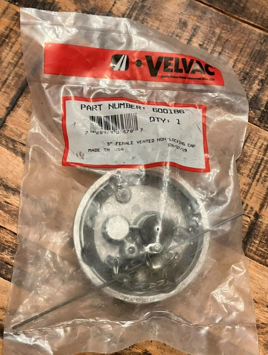 Velvac 600186 Vented Fuel Cap Female Thread Freightliner Kenworth for ...