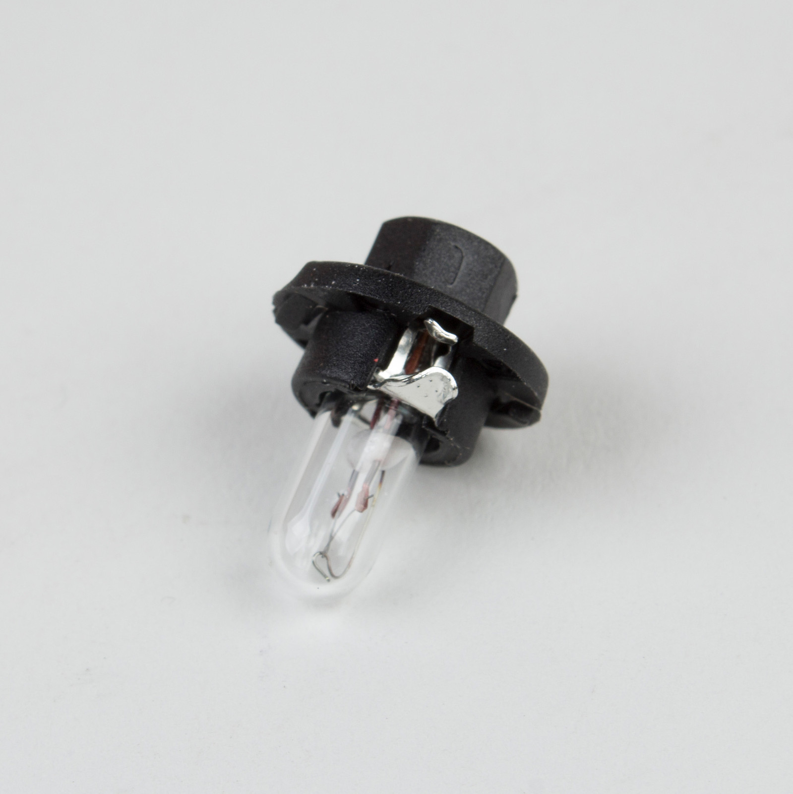 Quantity=4 PC Osram 12V 1.2w Bulb short black socket BMW cluster ...