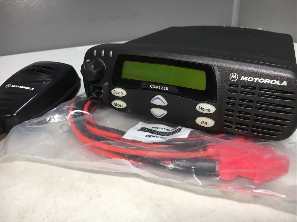 Motorola CDM1250 LOW BAND 29.7-36MHz 64ch 60 watt mobile radio ...