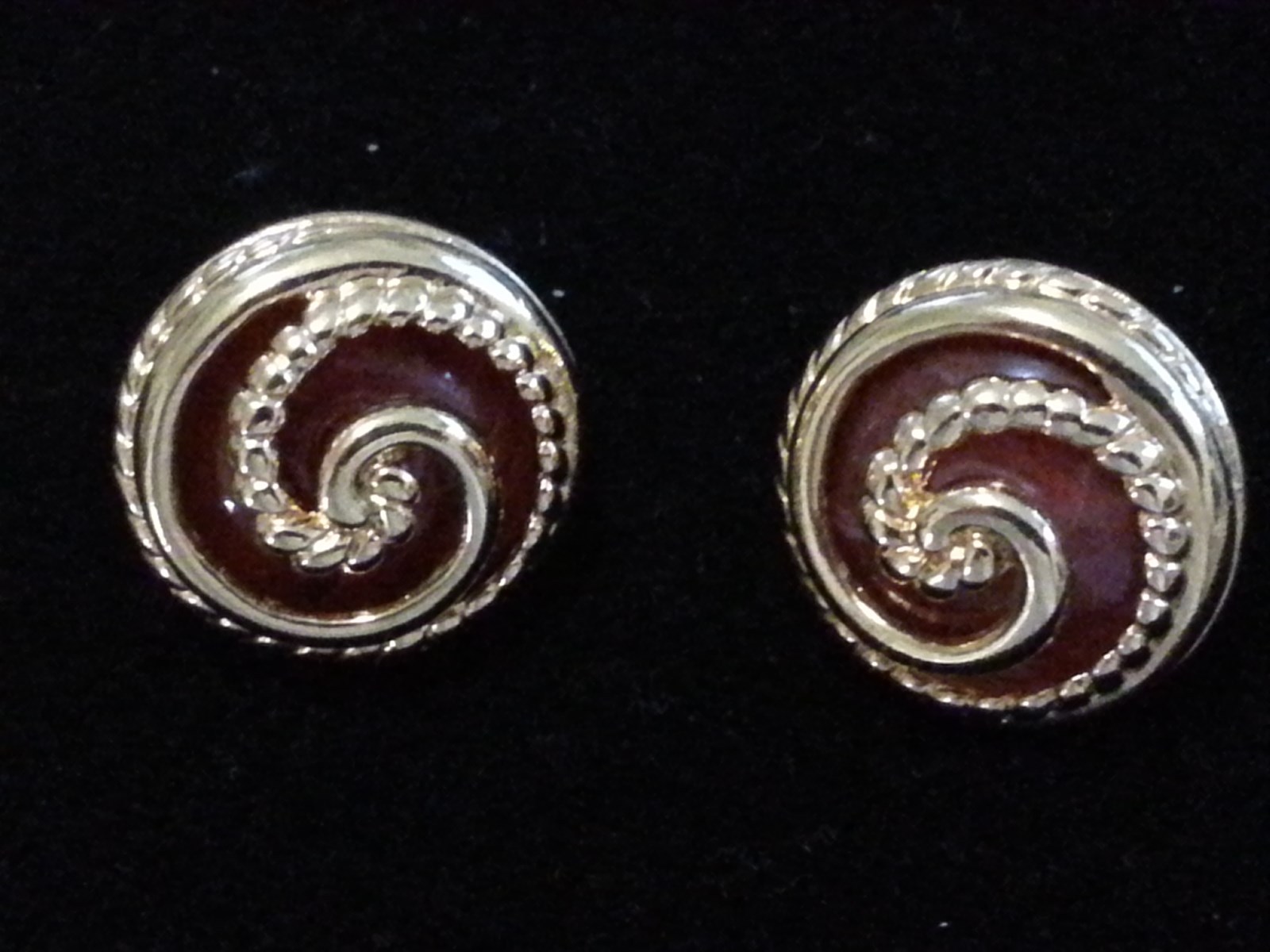 Nautical Avon Earrings 2 Pair Lot Ship Wheel Red Enamel Gold Tone Swirl ...