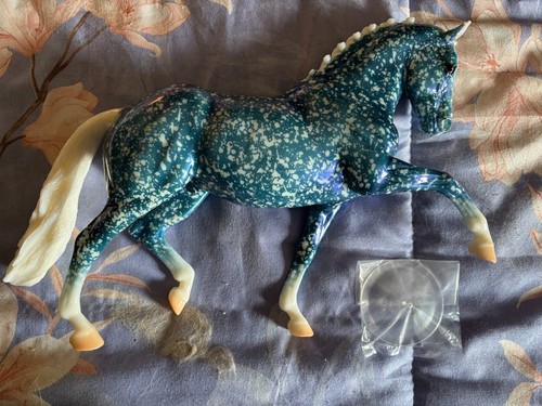 Breyer Vail 2023 Winter Decorator Horse | eBay