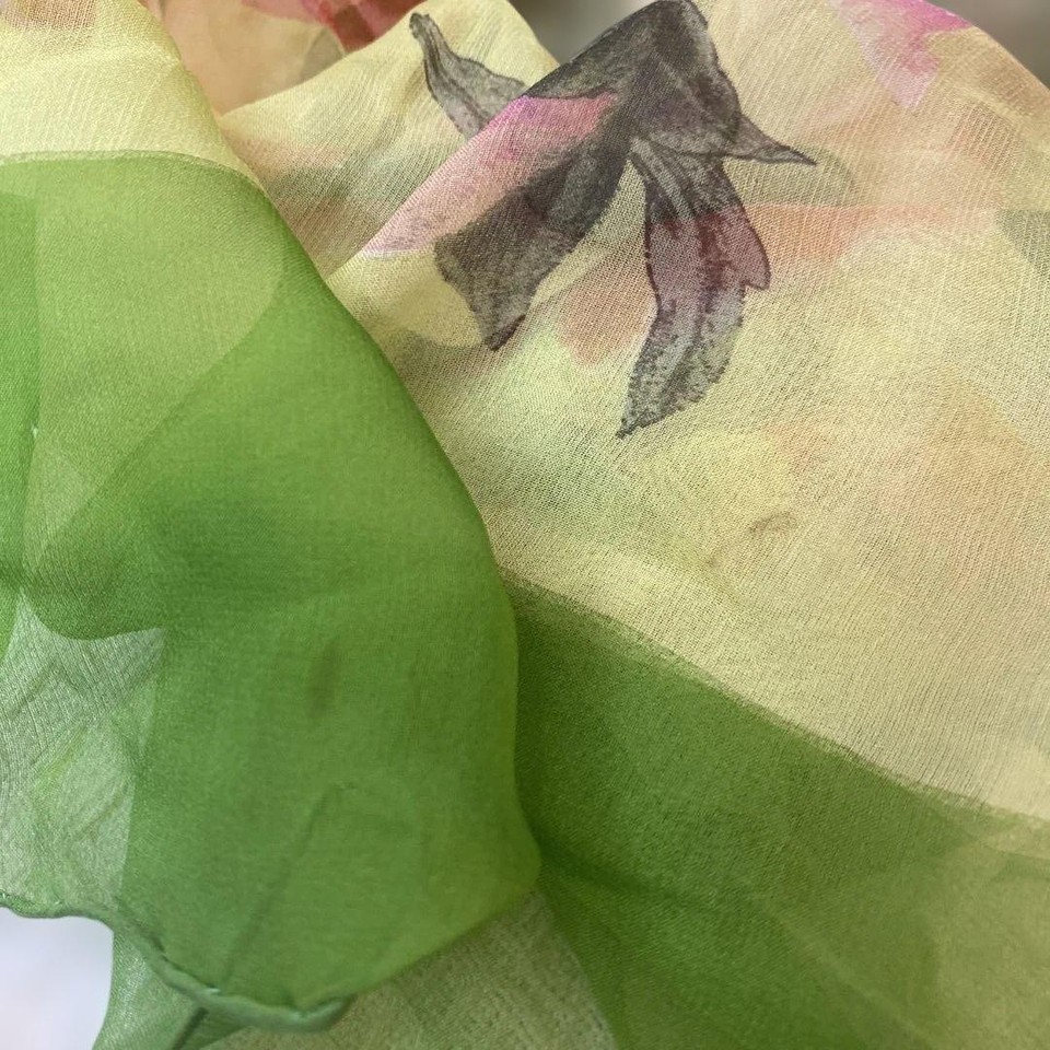 Stola Gucci usata con stampa floreale | eBay