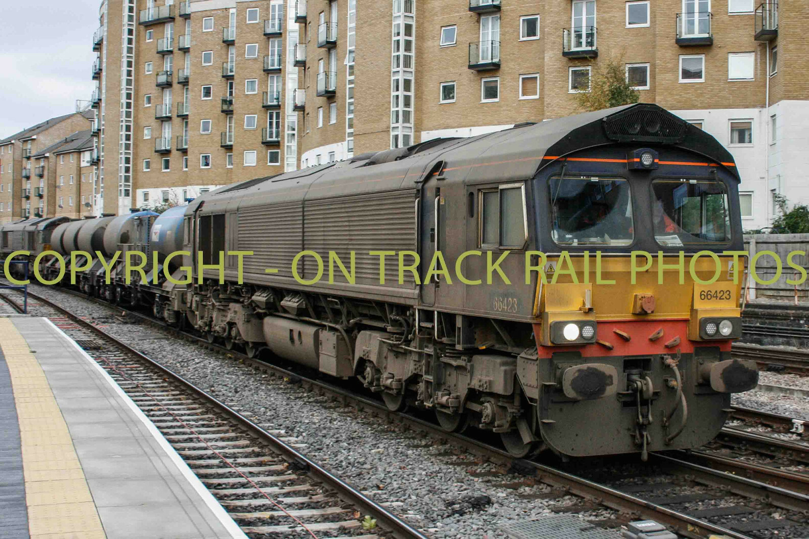 UK RAILWAY PHOTOGRAPH OF CLASS 66 66423. RM66-573 | eBay UK