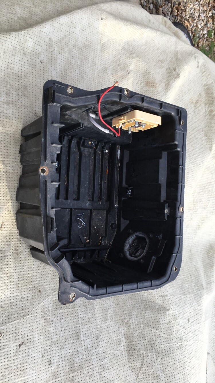 2003-2008 BMW Z4 E85 E86 Battery Box Trunk Compartment G410 | OE