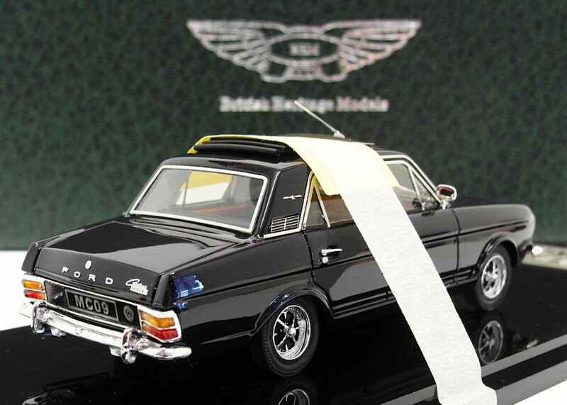British Heritage Models 1/43 Scale MC09 - 1970 Ford Cortina MkII 1600E ...