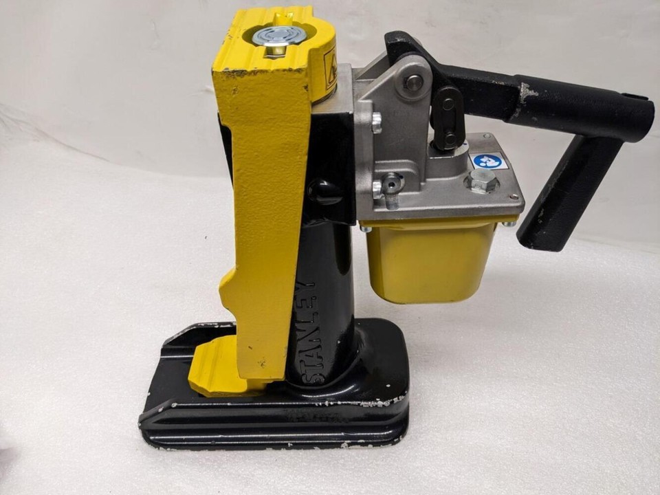 STANLEY TJ12111S HYDRAULIC TRACK JACK TJ12 NEW H2 | eBay
