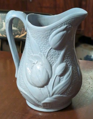 Pitchers - Relief Molded Pitcher