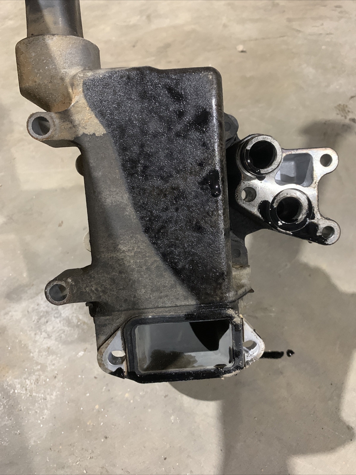 SILVERADO SIERRA DURAMAX ENGINE OIL COOLER OIL FILTER HOUSING 2001-2010 ...