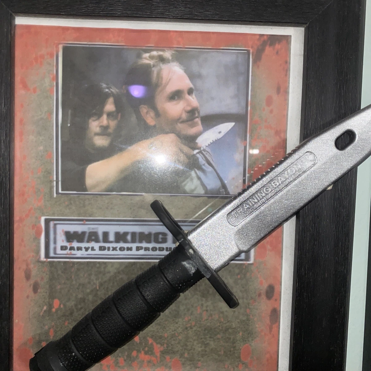 Merle Dixon Hand Blade