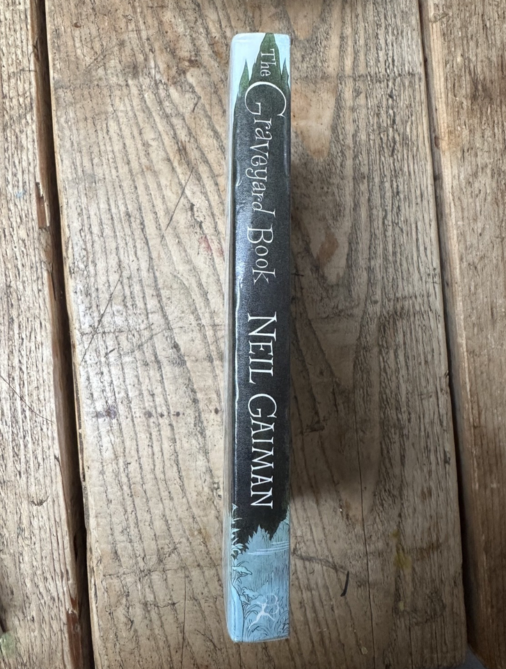The Graveyard Book, Neil Gaiman (Same-Day Dispatch) | eBay UK