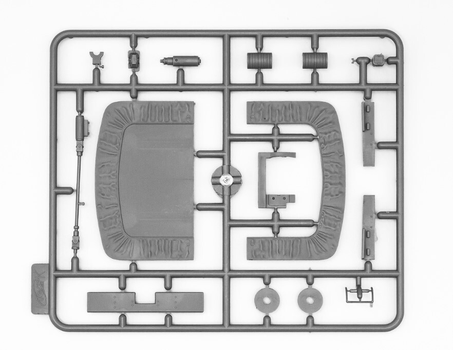 ICM 35493 1/35 Studebaker US6-U3 in German Service Plastic model kit | eBay