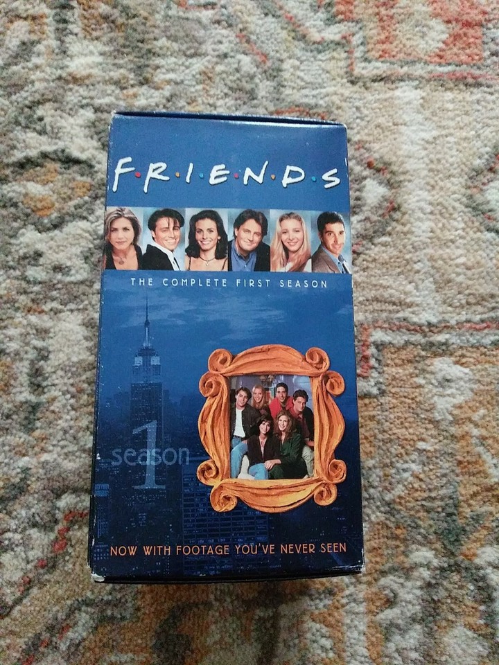 Lot Vtg 4 Friends VHS The Complete First Season Boxed Set Matthew Perry ...