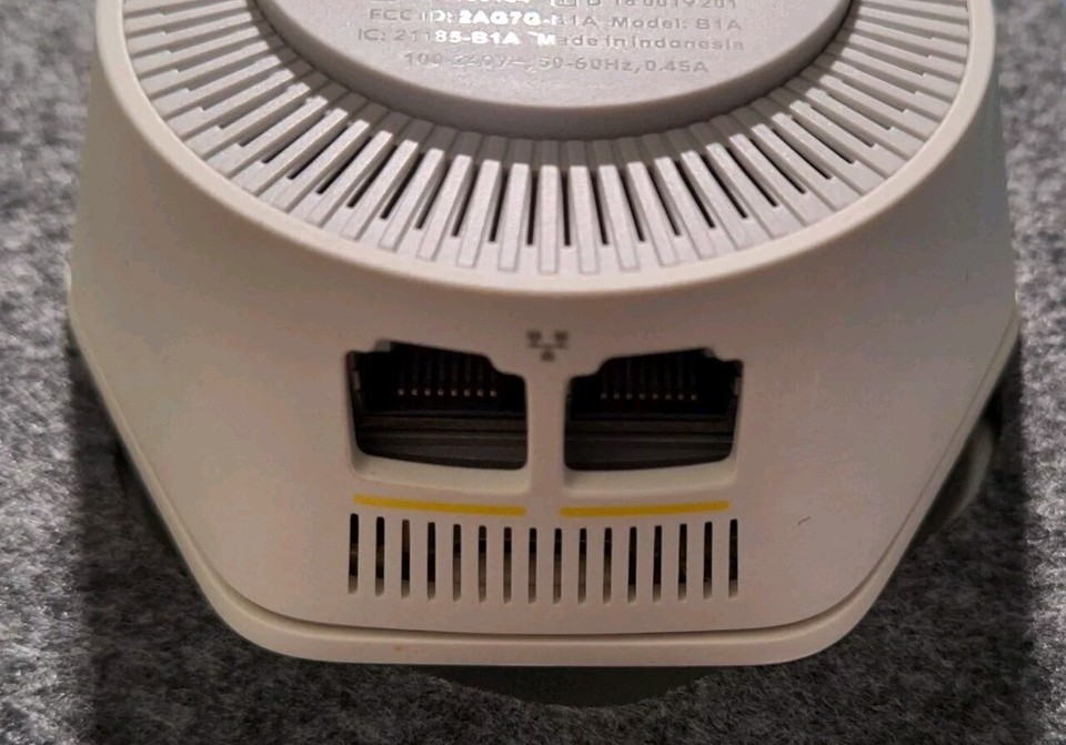 Xfinity Comcast XFI WIFI Pod EXTENDER BOOSTER 2nd Gen XE2-SG - 1 Pod ...