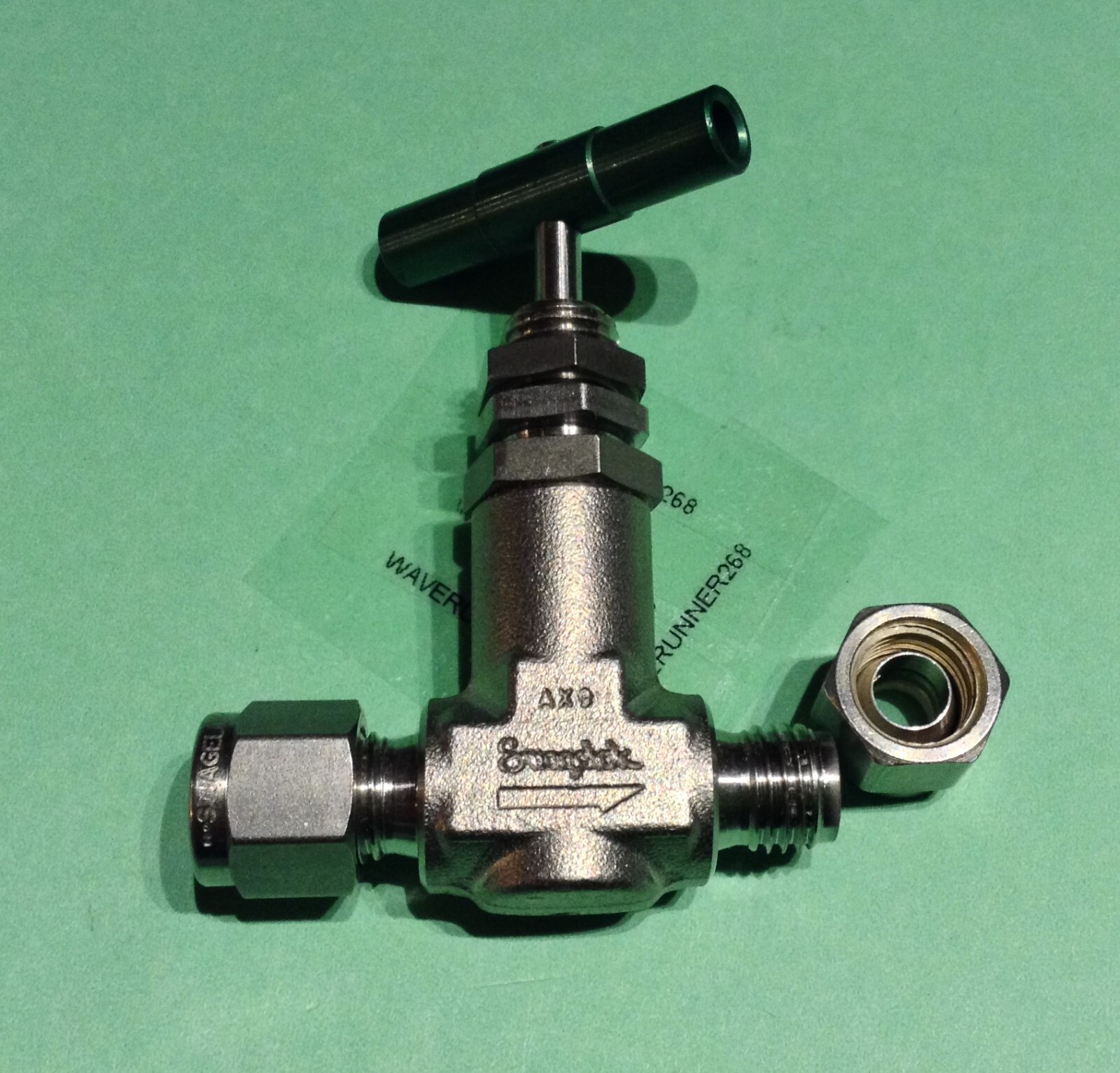 Swagelok SS-4JB-HT Bonnet Needle Valve 1/4-inch Grafoil Packing New ...