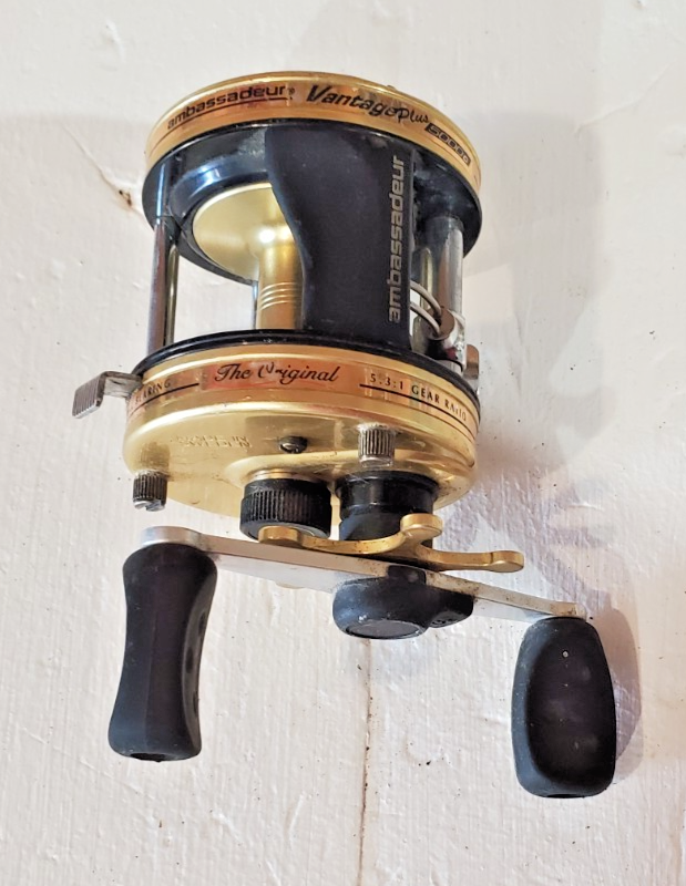 Abu Garcia Ambassadeur Vantage Plus 5000C Gold Bait Casting Reel Made ...