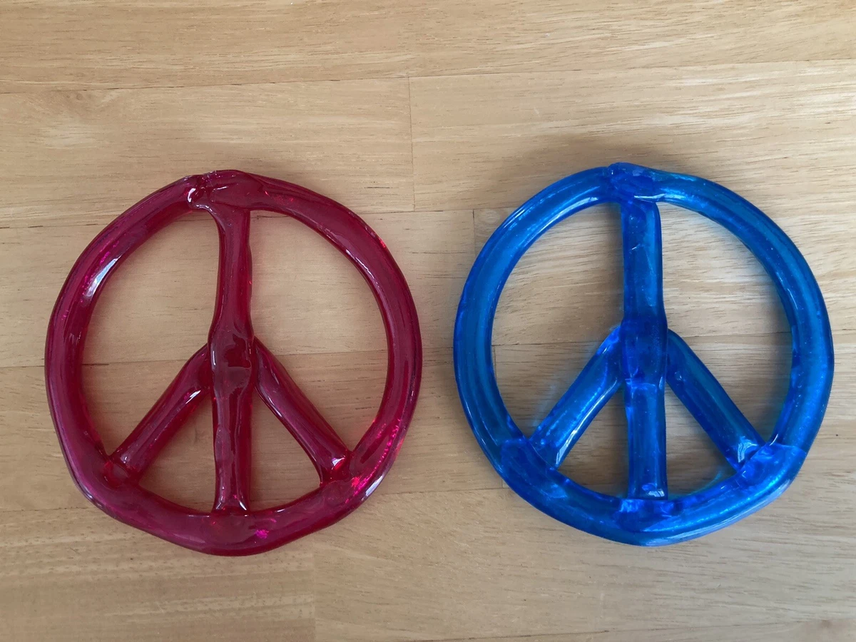 S Peace Signs
