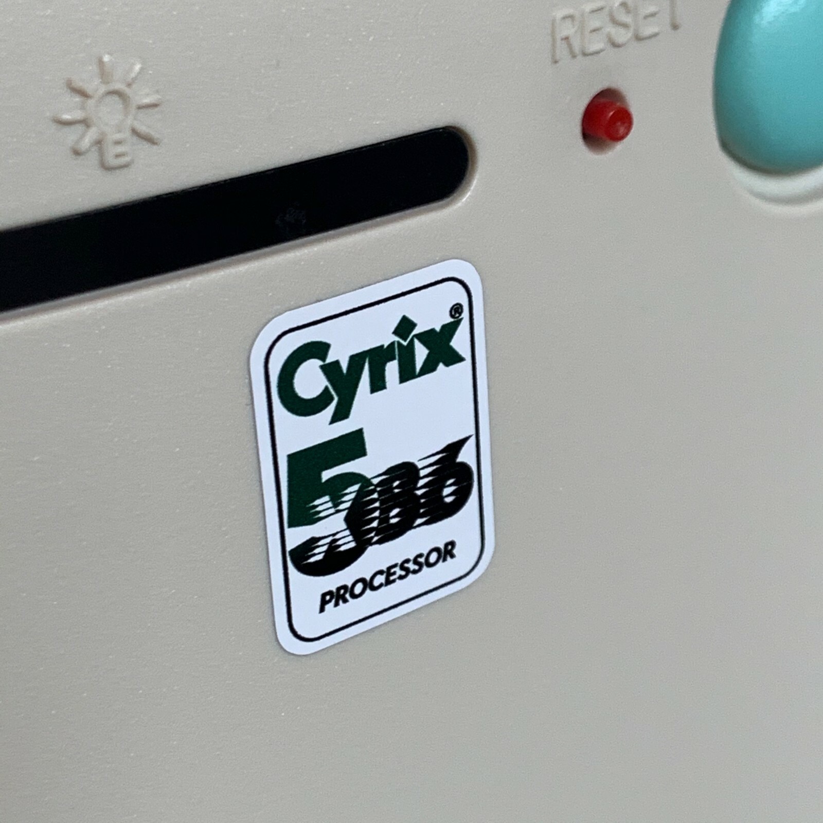 CYRIX 486 5x86 6x86 MII GX Processor Vintage Computer Case Badge ...