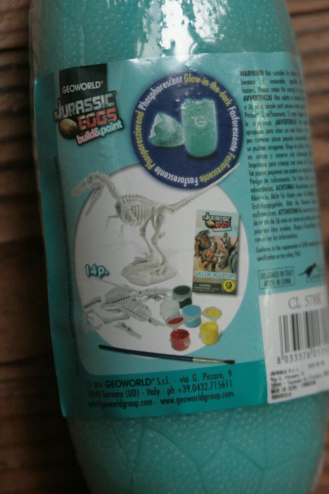 Geoworld Jurassic Eggs Kit To Assemble And Paint Velociraptor 27Cm, 14 ...