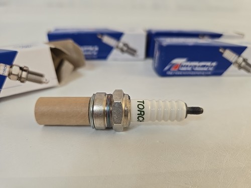 Lot of 4 Torch D8TC Spark Plugs Nickel Gasket | eBay