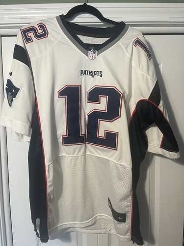 New England PATRIOTS Tom Brady #12 Jersey NFL size 48 L-XL | eBay