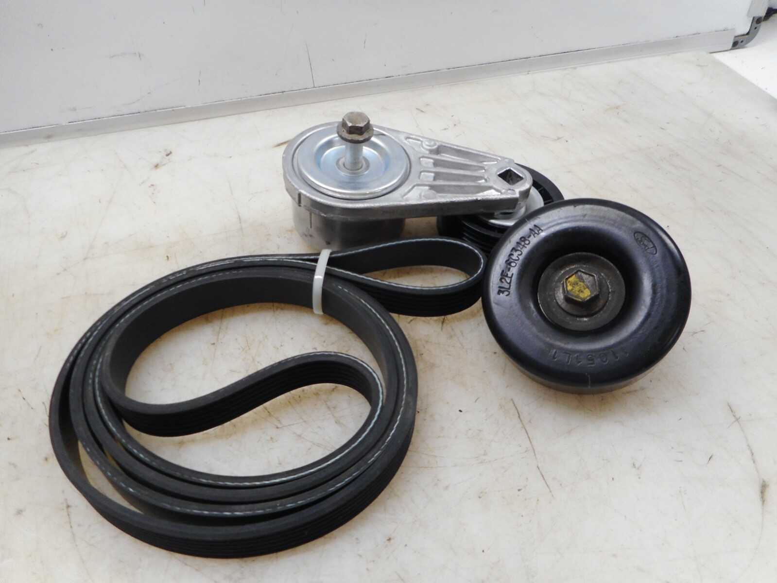 2006 LAND ROVER LR3 SERPENTINE BELT, TENSIONER & IDLER JY1-8 3L2E-6C348 ...