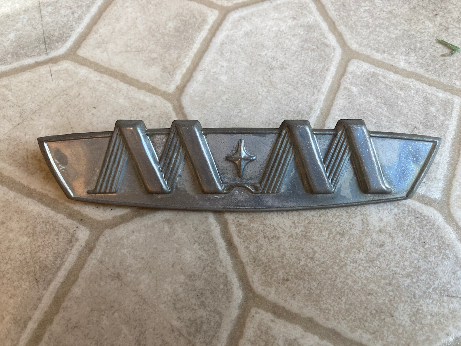 1960s-1970s Cadillac Miller-Meteor M&M Hearse Emblem