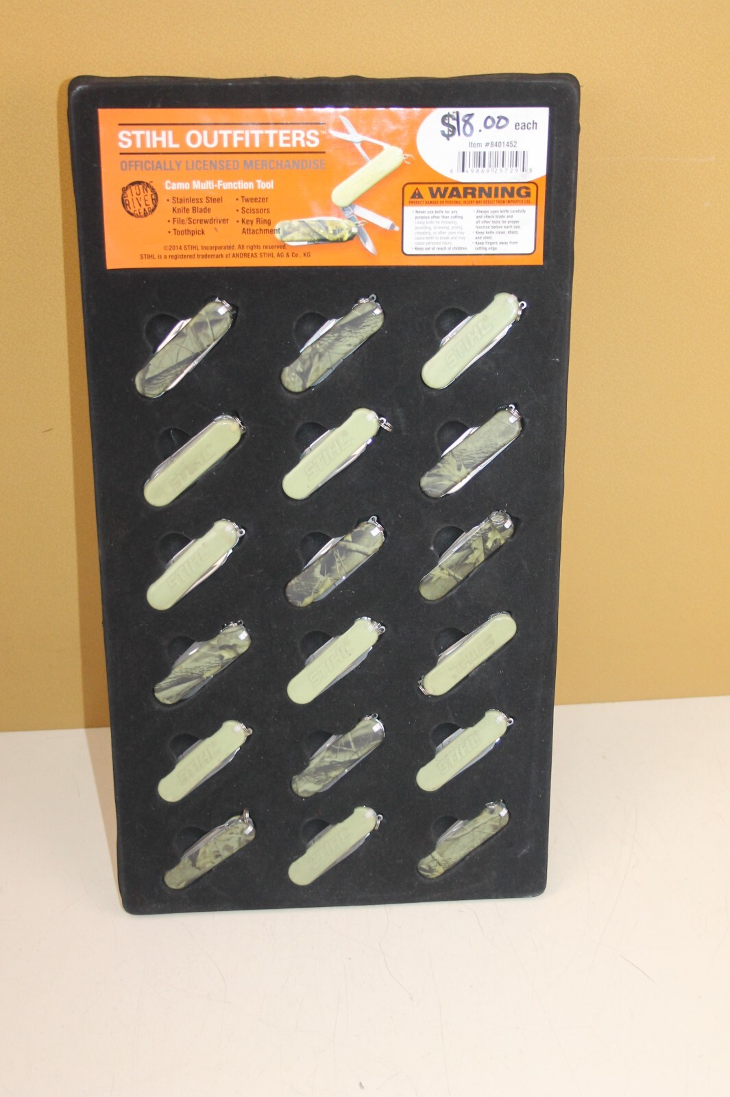 STIHL Outfitters Display & 18 Camo Multi-Function Tool Knife 8401452 ...
