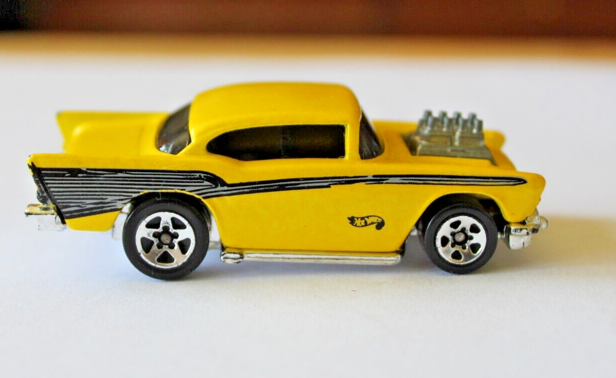 1976 Hot Wheels Yellow '57 CHEVY BLACK SMOKED W/SHIELD GREAT CONDITION ...
