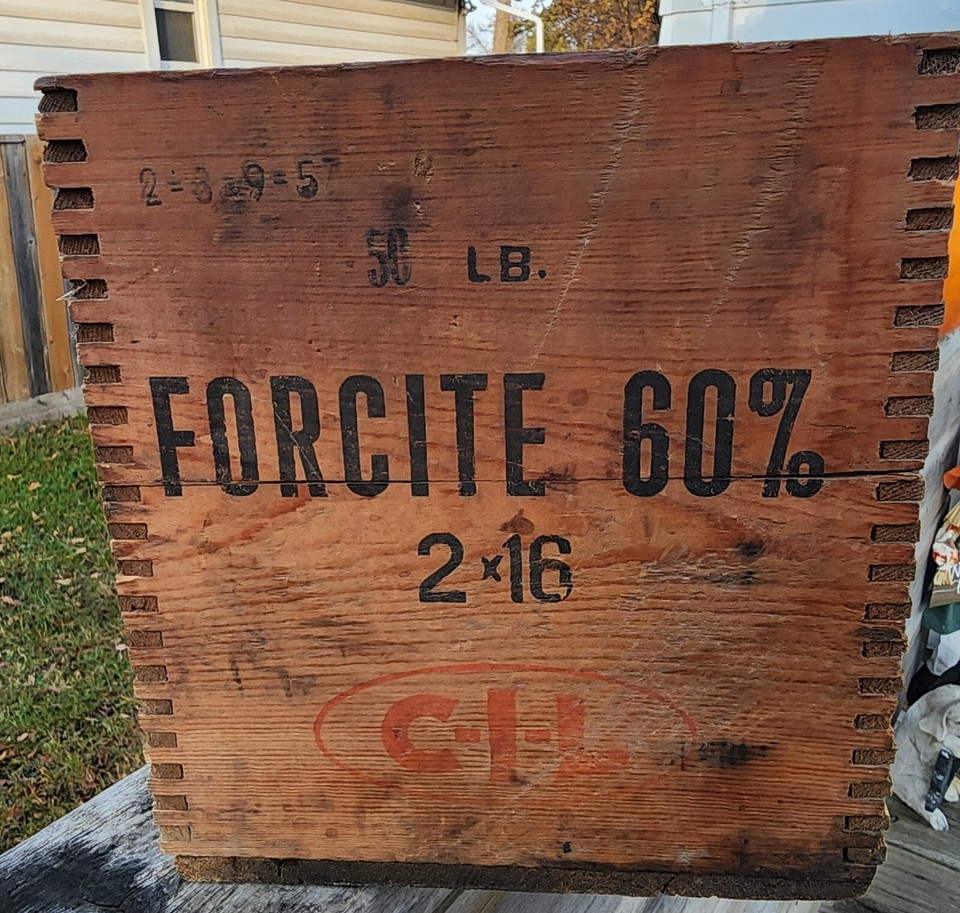 VINTAGE CIL DYNAMITE FORCITE HIGH EXPLOSIVES WOODEN BOX CRATE 50LB LOAD ...