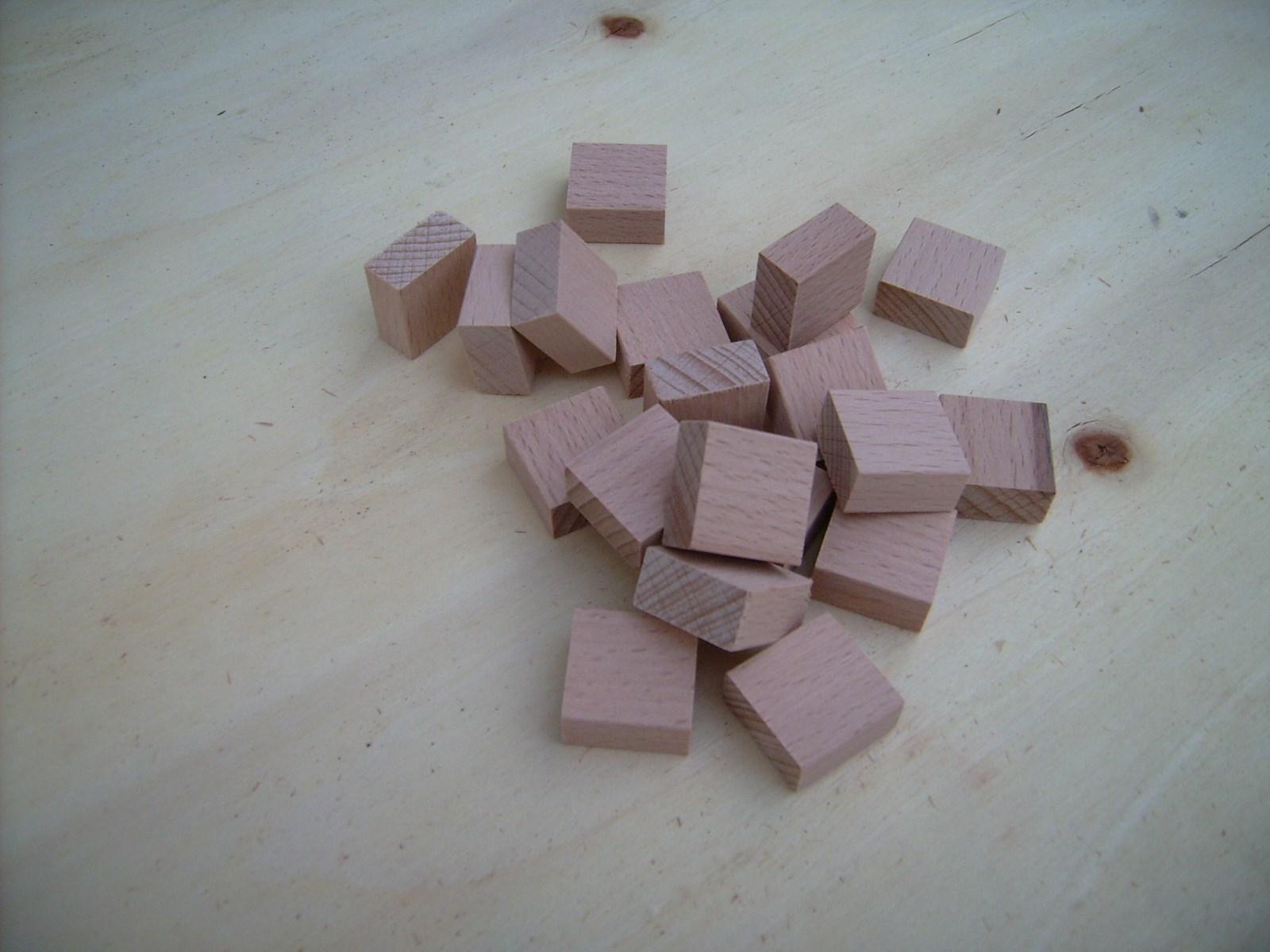 20x Wood cuboids cubes. Wooden cubes blocks tiles 20mm x 20mm x 10mm ...