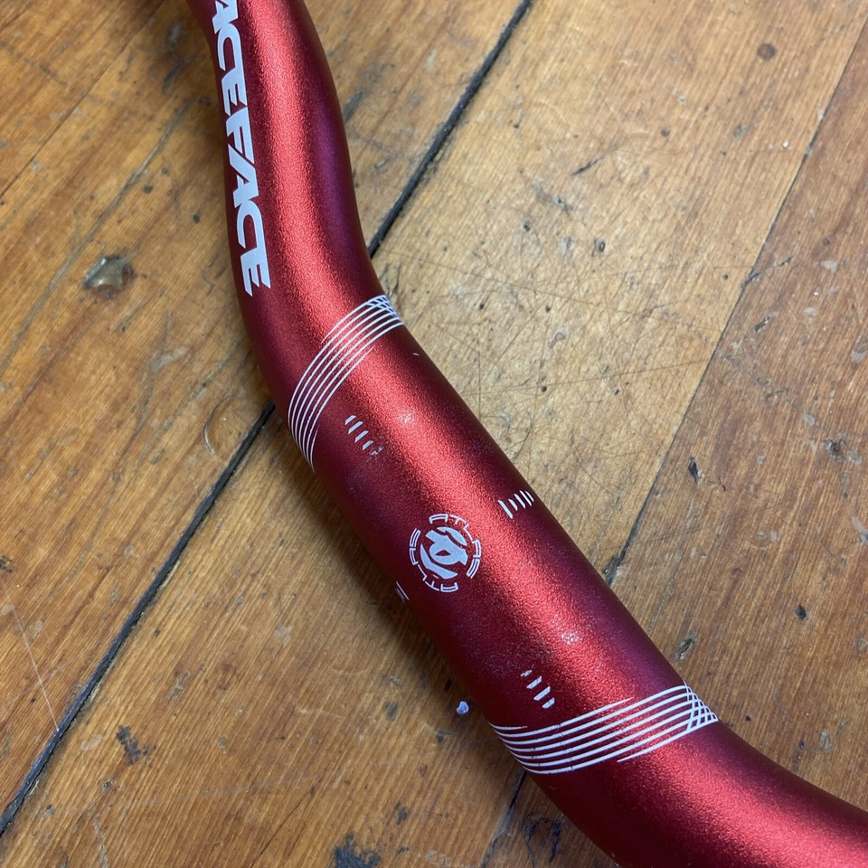 Raceface Atlas RED MTB Bars 27.5” Or 699mm | eBay