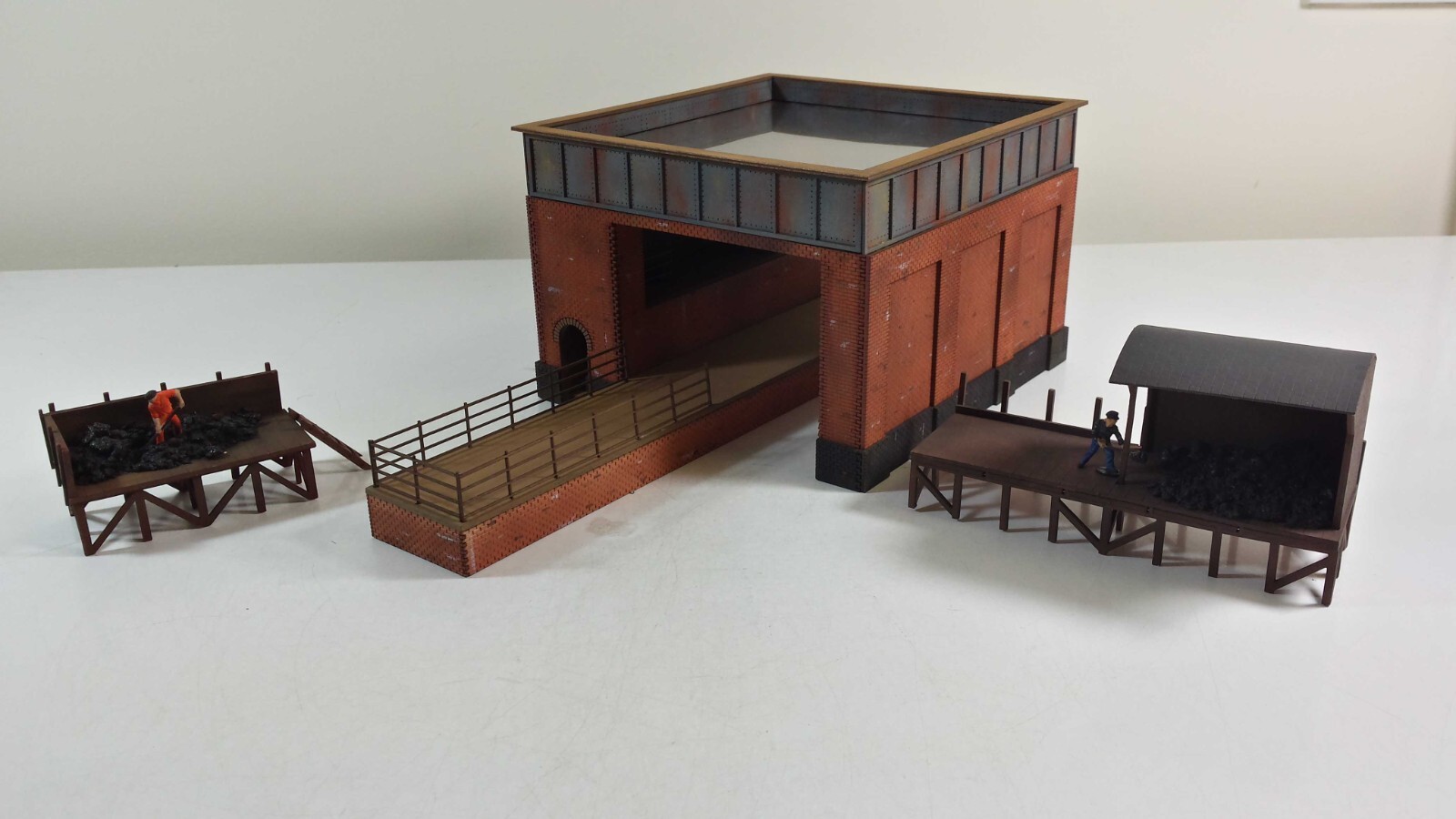 OO Gauge Coaling Stage for Model Railways - Three Types Available | eBay