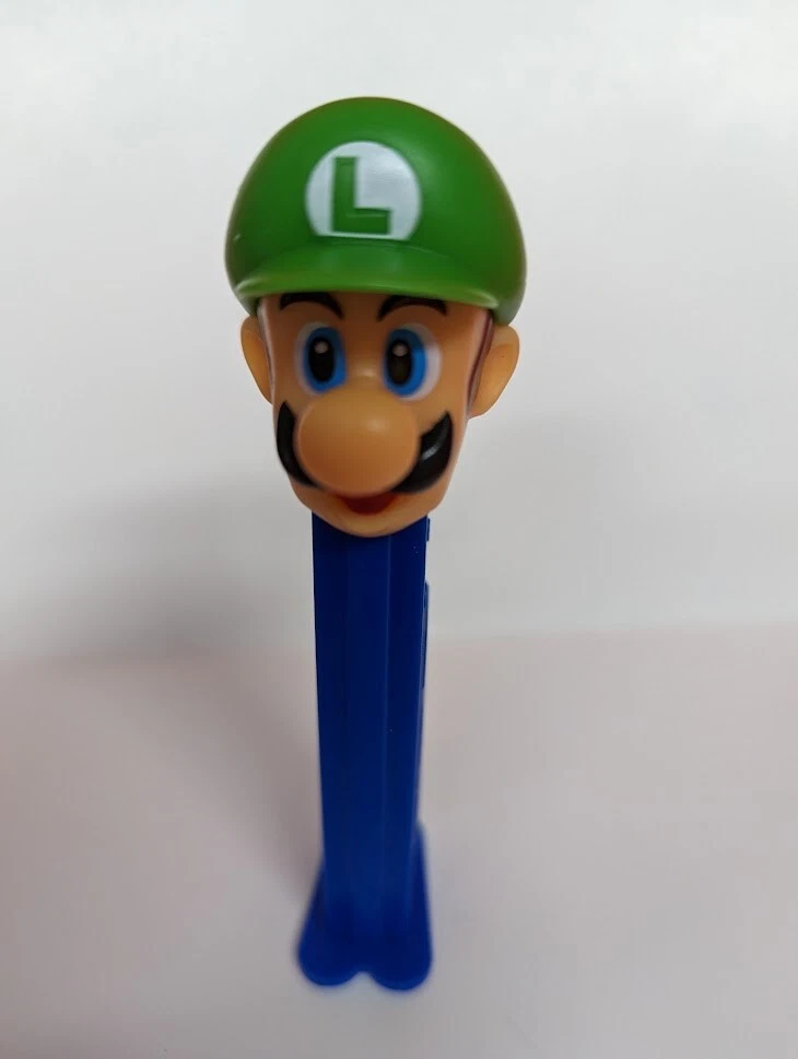 Luigi Feet