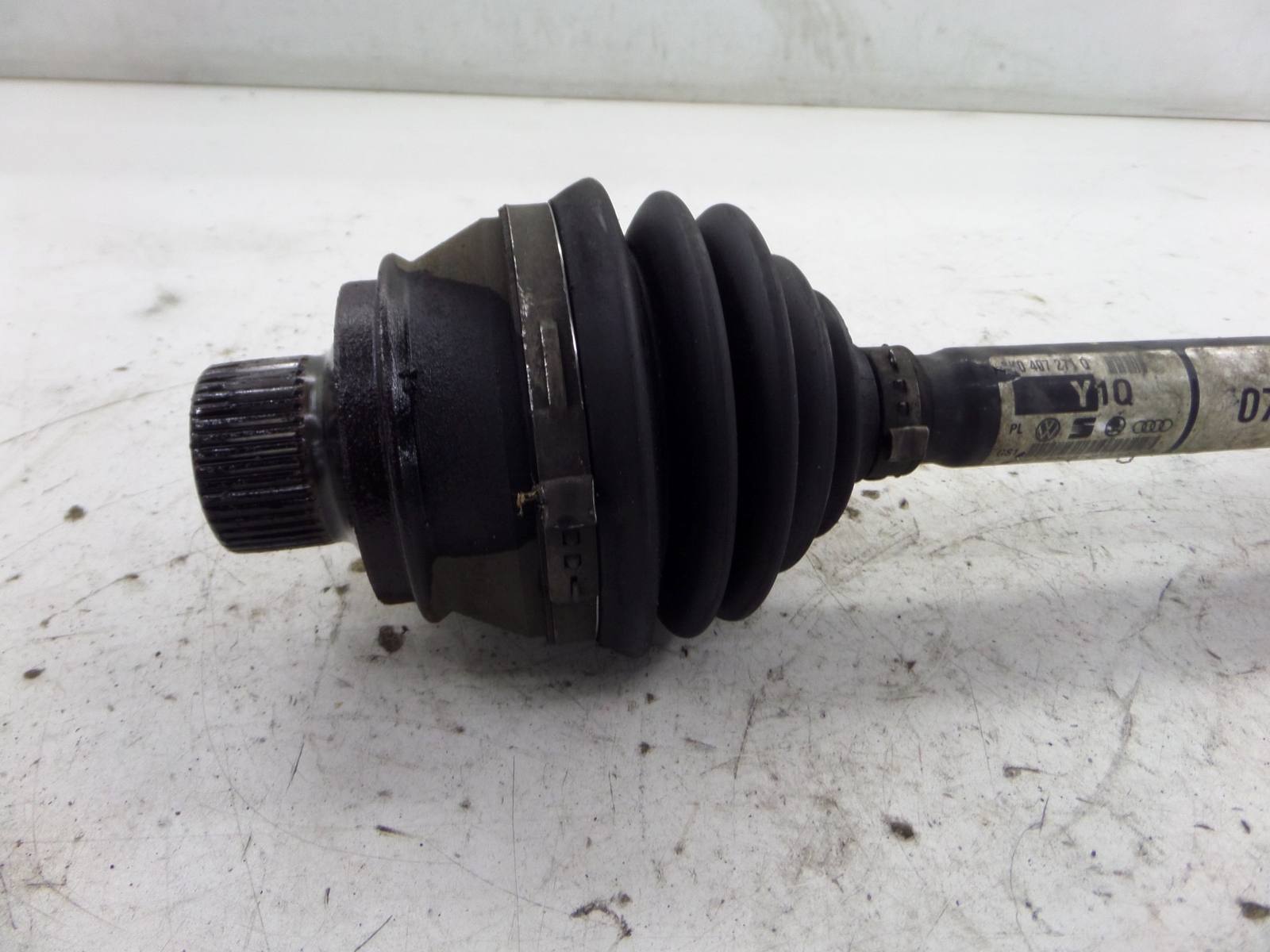 Audi S5 Right Front Axle Shaft CV 4.2L A/T B8 08-17 OEM 8K0 407 271 Q ...