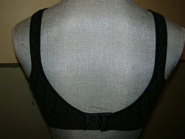 NWOT Bali Bra S Comfort Revolution Seamless Smart Size Bra 3484 Black ...