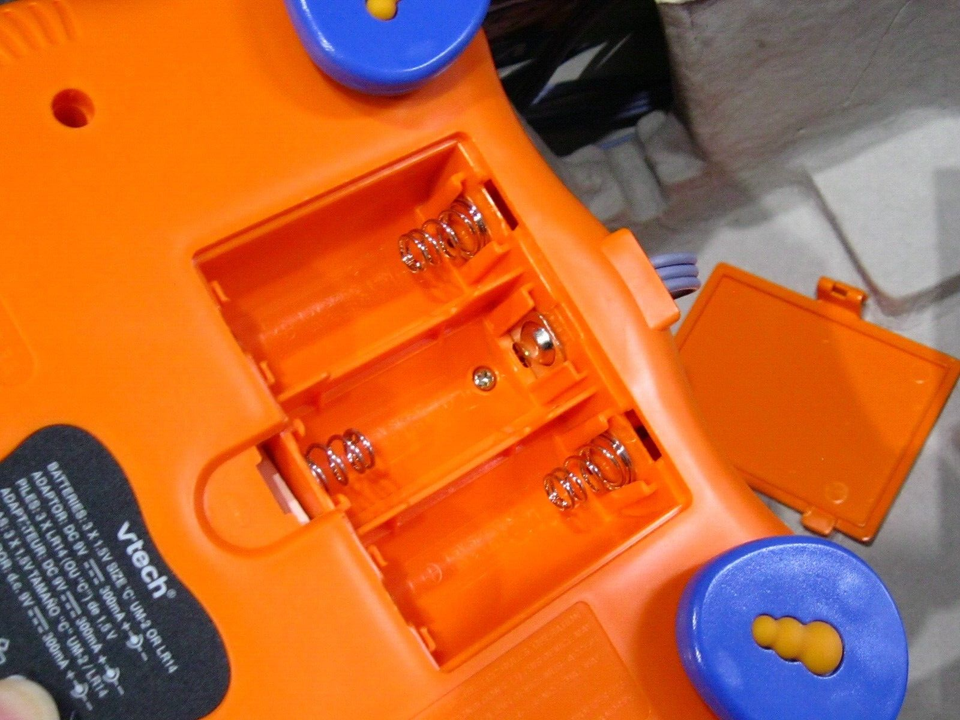 2005 TOTY vtech V.Smile Video Game LEARNING SYSTEM Console with Box ...