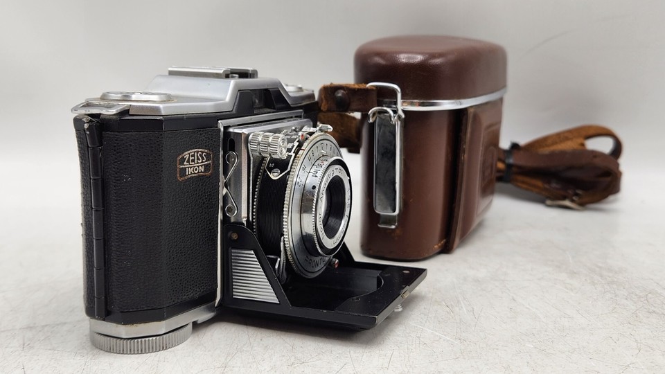 Zeiss Ikon Ikonta 35 522/24 Folding Film Camera, Novar-Anastigmat 45mm F3.5 Lens | eBay