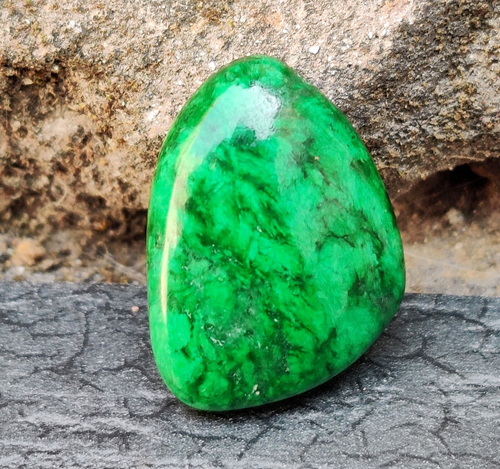 Natural Maw Sit Sit Jade Cab High Chromium Jadeite Jade-Albite Gemstone ...