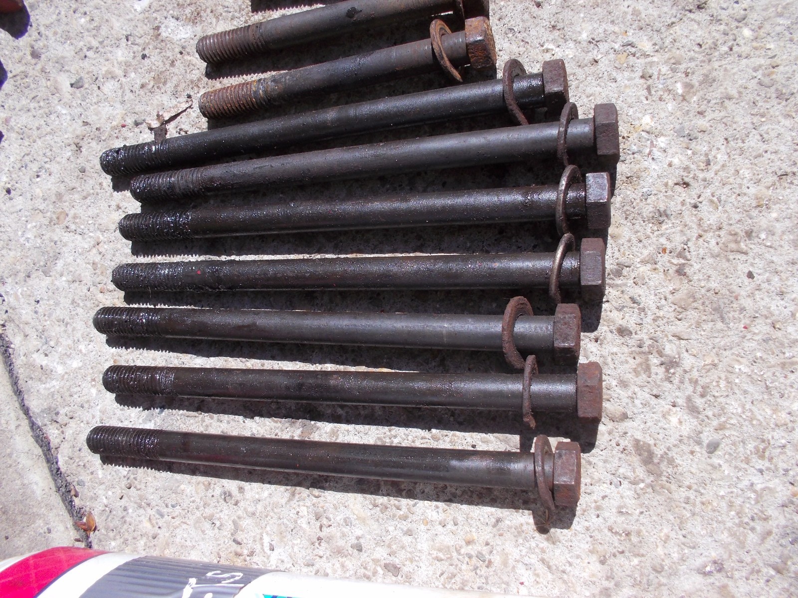 15) Farmall 560 460 IH IHC tractor gas engine motor cylinder head bolt ...