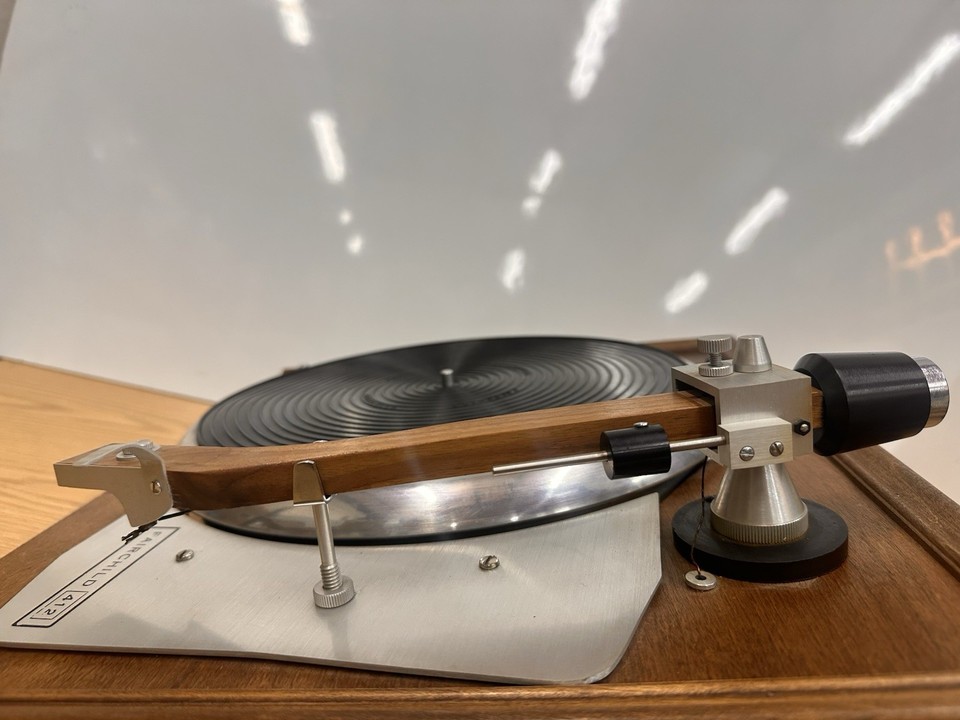 FAIRCHILD 412 TURNTABLE with Vtg GRADO Laboratory WOODEN TONEARM *READ ...