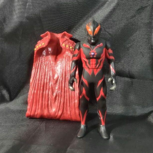 Galactic Emperor Kaiser Belial Battle Set Edition Ultraman Soft Vinyl ...