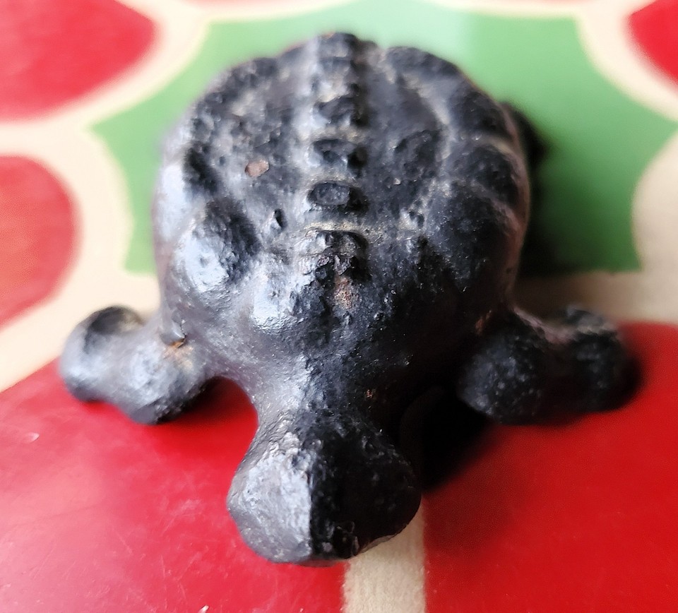 2 HOOSIER STOVE TURTLE & OWL CAST IRON ADVERTISING PAPERWEIGHTS ~ FREE ...