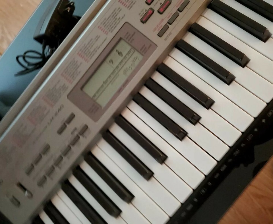Casio LK-240 key lighting keyboard with power cord excellent condition ...